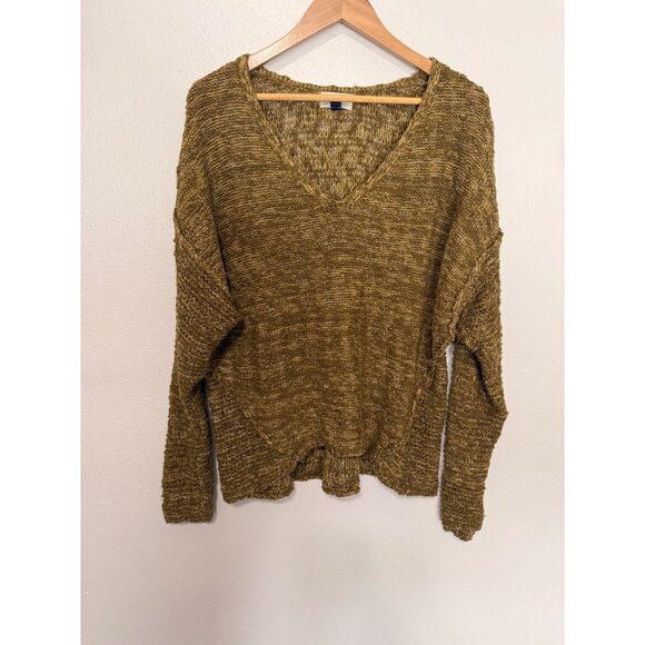 Universal Thread | Sweaters | Universal Thread Sweater Olive Green ...